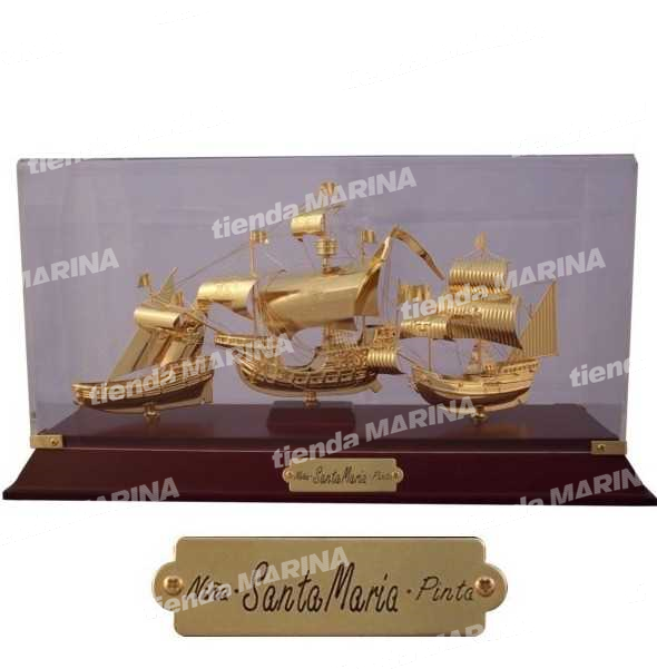Maqueta tres carabelas de colon en laton y baño dorado